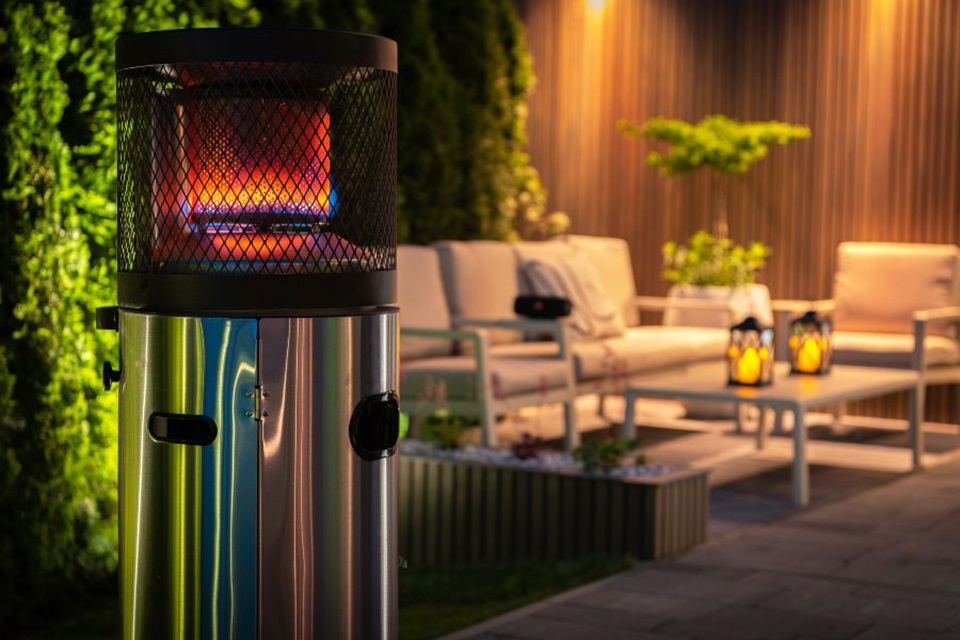 No matter the weather, keep your outdoor space cosy and inviting.